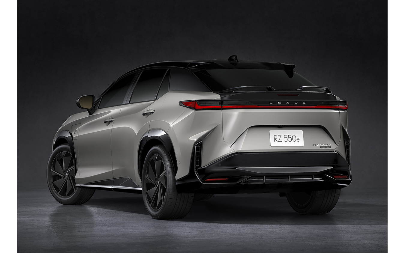 【速報】新型レクサス「RZ550e F SPORT」登場！MT風8速ギア×ヨークステアで走りが“別次元”に！ | ページ 2 | 最新自動車情報サイト